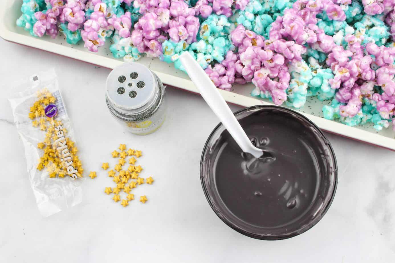 Galaxy Popcorn: Perfect For Star Wars Movie Night