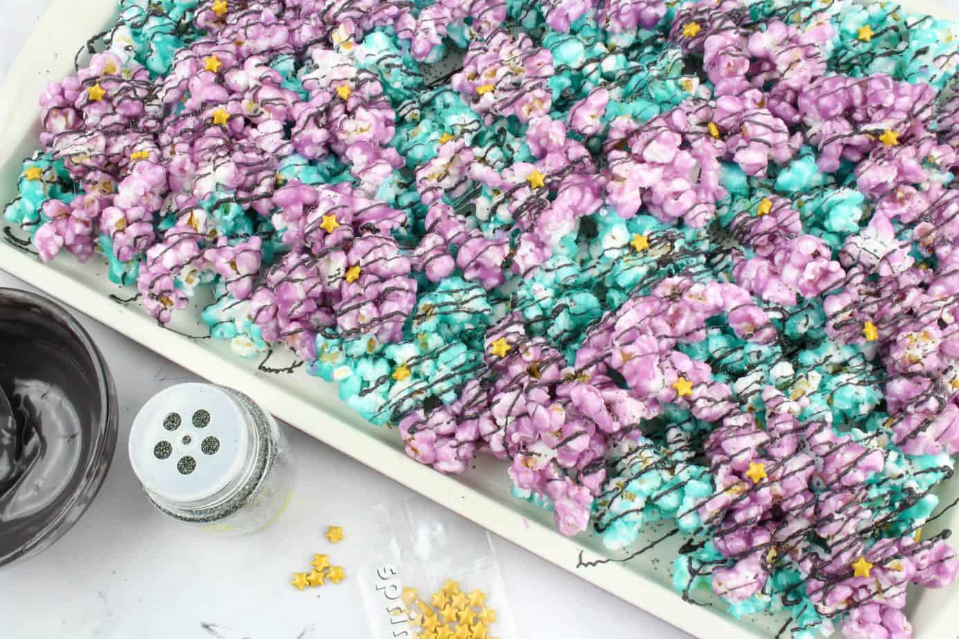 Galaxy Popcorn: Perfect For Star Wars Movie Night