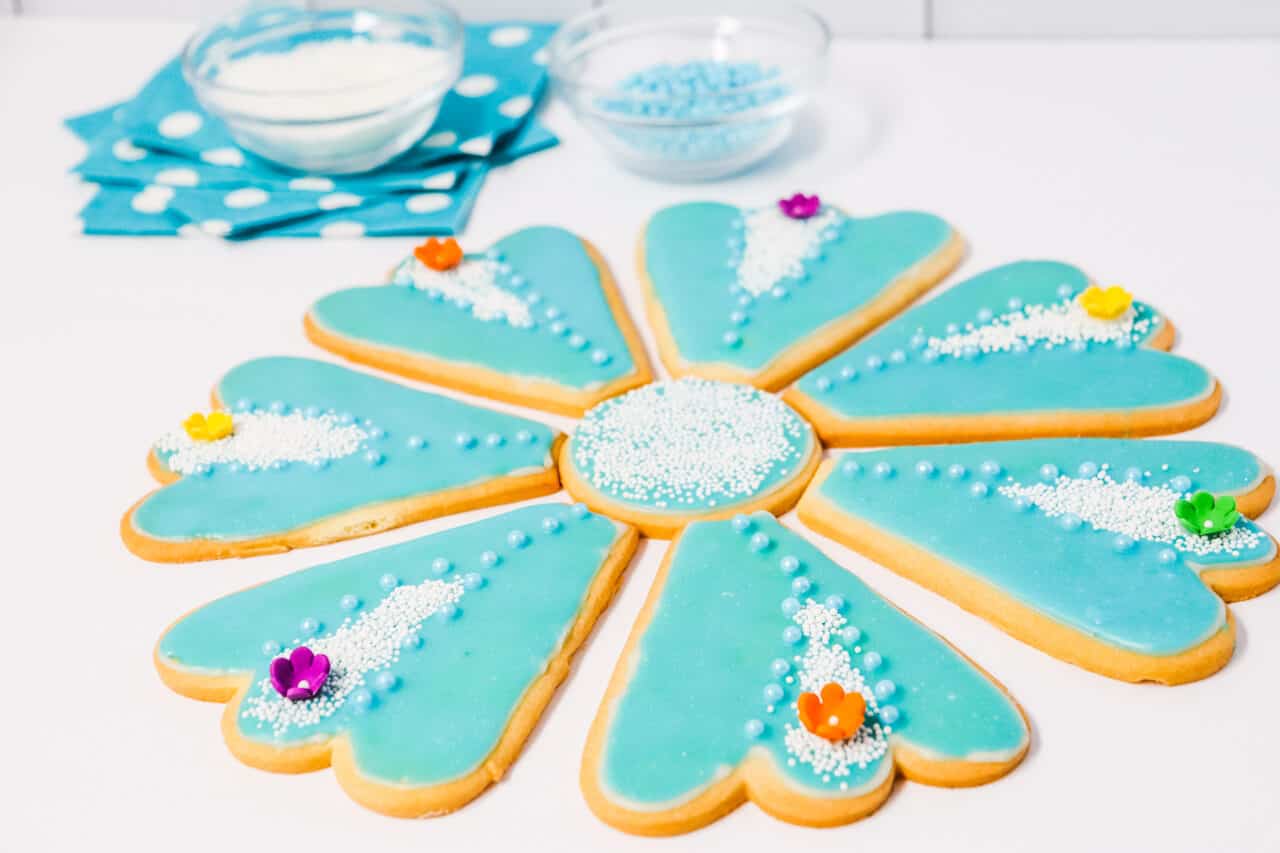 Blue Flower Platter Cookies - Well, If She Can Do It...