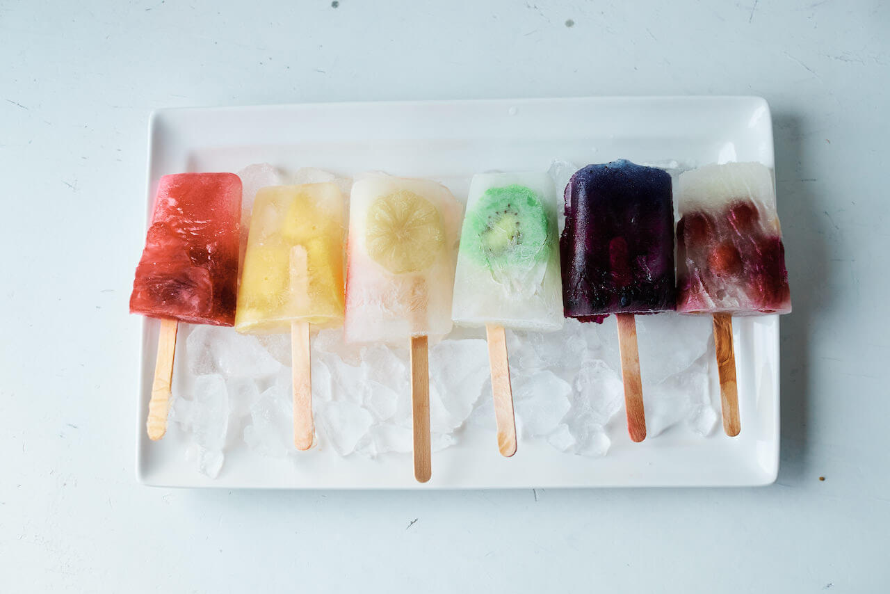 Rainbow Popsicles : Fruit Filled Popsicles of Every Color!