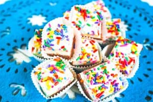 Funfetti Fudge: Easy Cake Batter Fudge