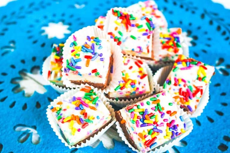 Funfetti Fudge: Easy Cake Batter Fudge
