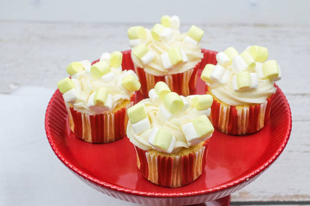 Buttered Popcorn Cupcakes - Well, If She Can Do It...